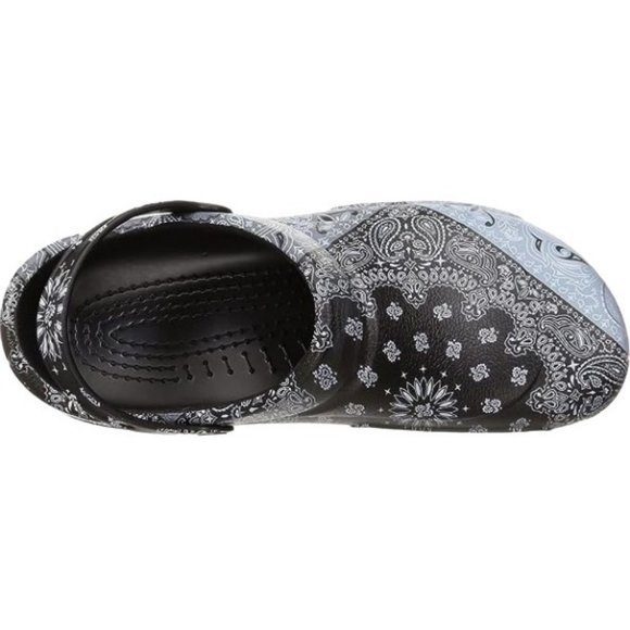 CROCS | Shoes | Crocs Bistro Women 7 Men 5 Black Gray Paisley Bandana ...